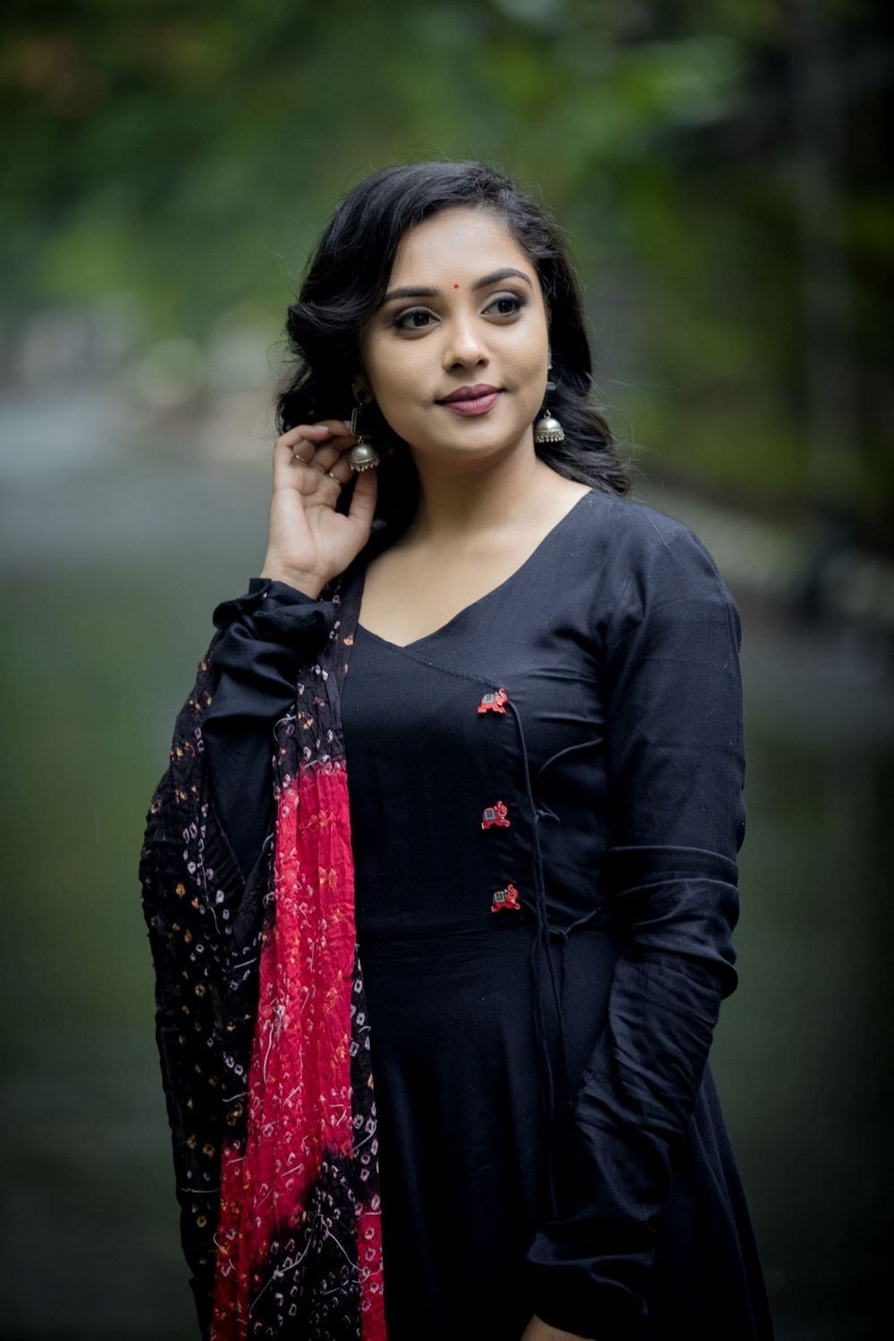 Actress Smruthi Venkat | Tamilstar
