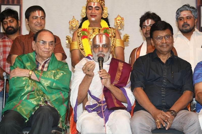 Event Stills of First Sequel Tamil Stage Show Madhuvanthi Ms Perumaale ...