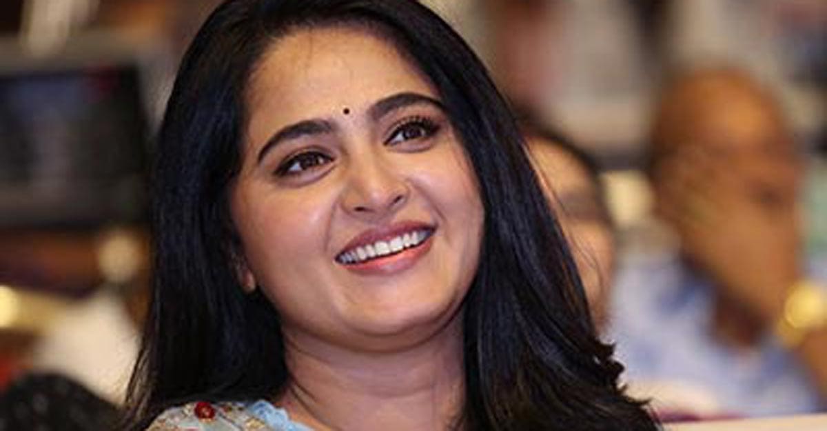 அனுஷ்கா எடுத்த திடீர் முடிவு | Tamilstar