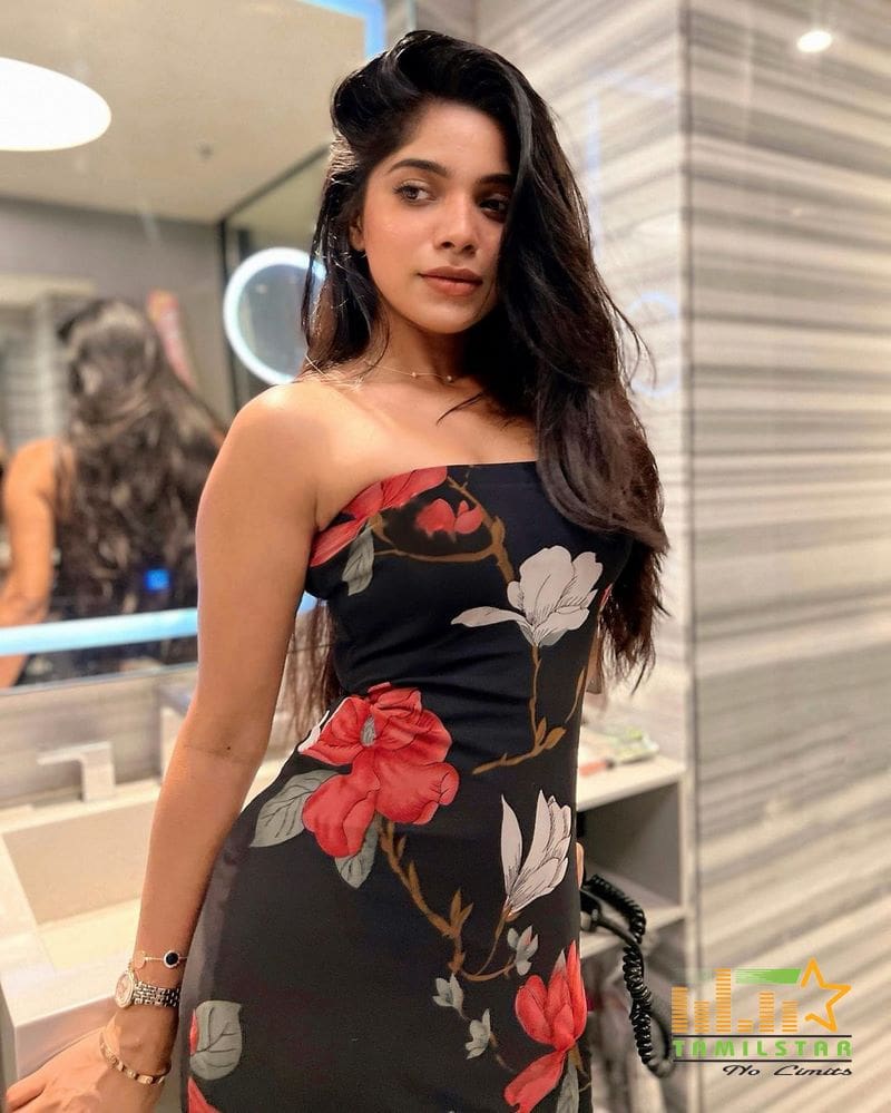 Actress Divya Bharathi Latest Photos - Tamilstar