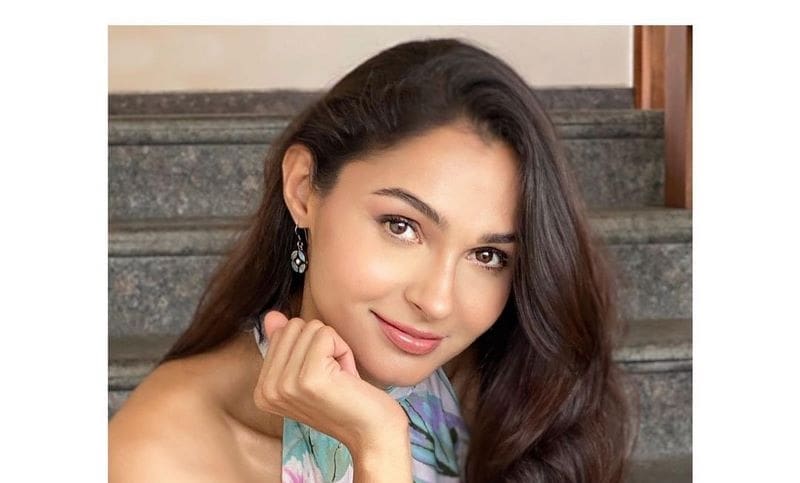 Actress Andrea Latest Photos | Tamilstar