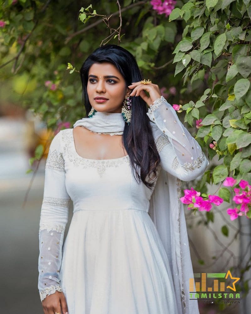 Actress Aishwarya Rajesh Latest Photos - Tamilstar