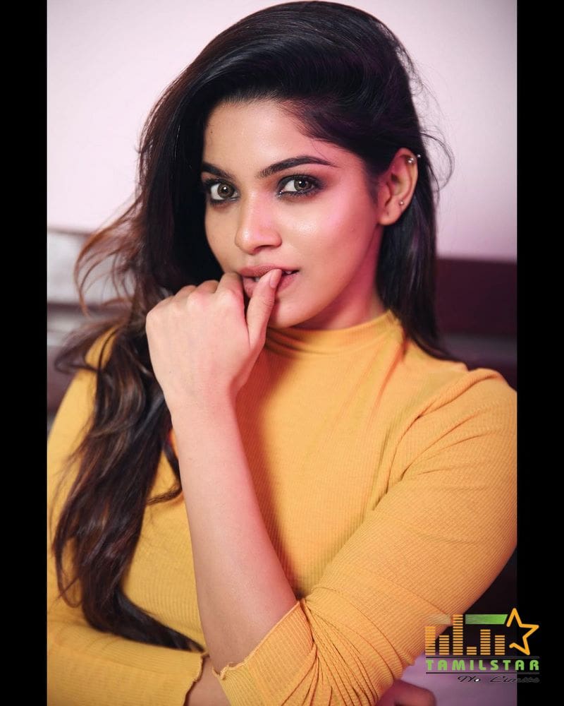 Actress Divya Bharathi Latest Photos - Tamilstar