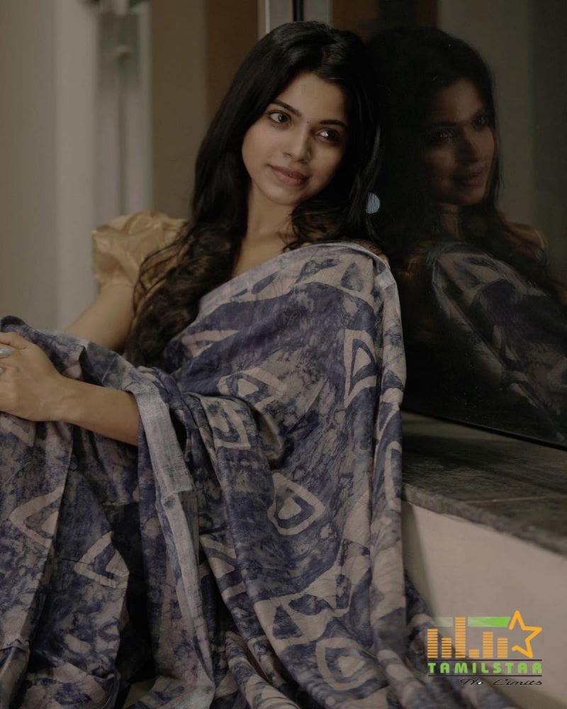 Actress Divya Bharathi Latest Photos - Tamilstar