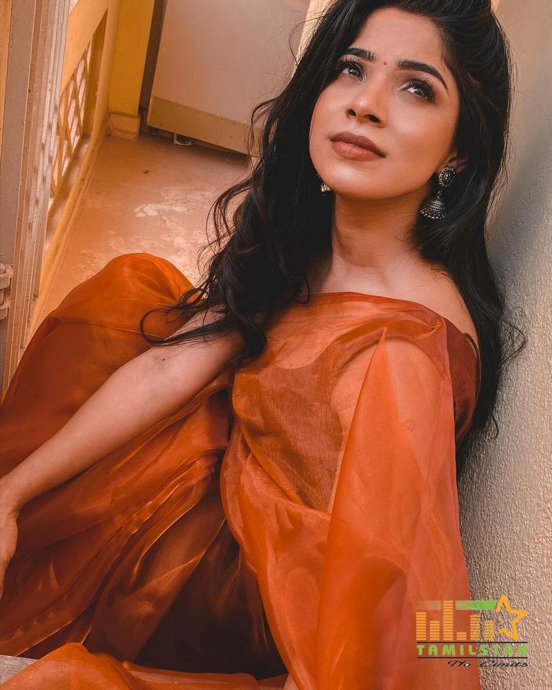 Actress Divya Bharathi Latest Photos - Tamilstar