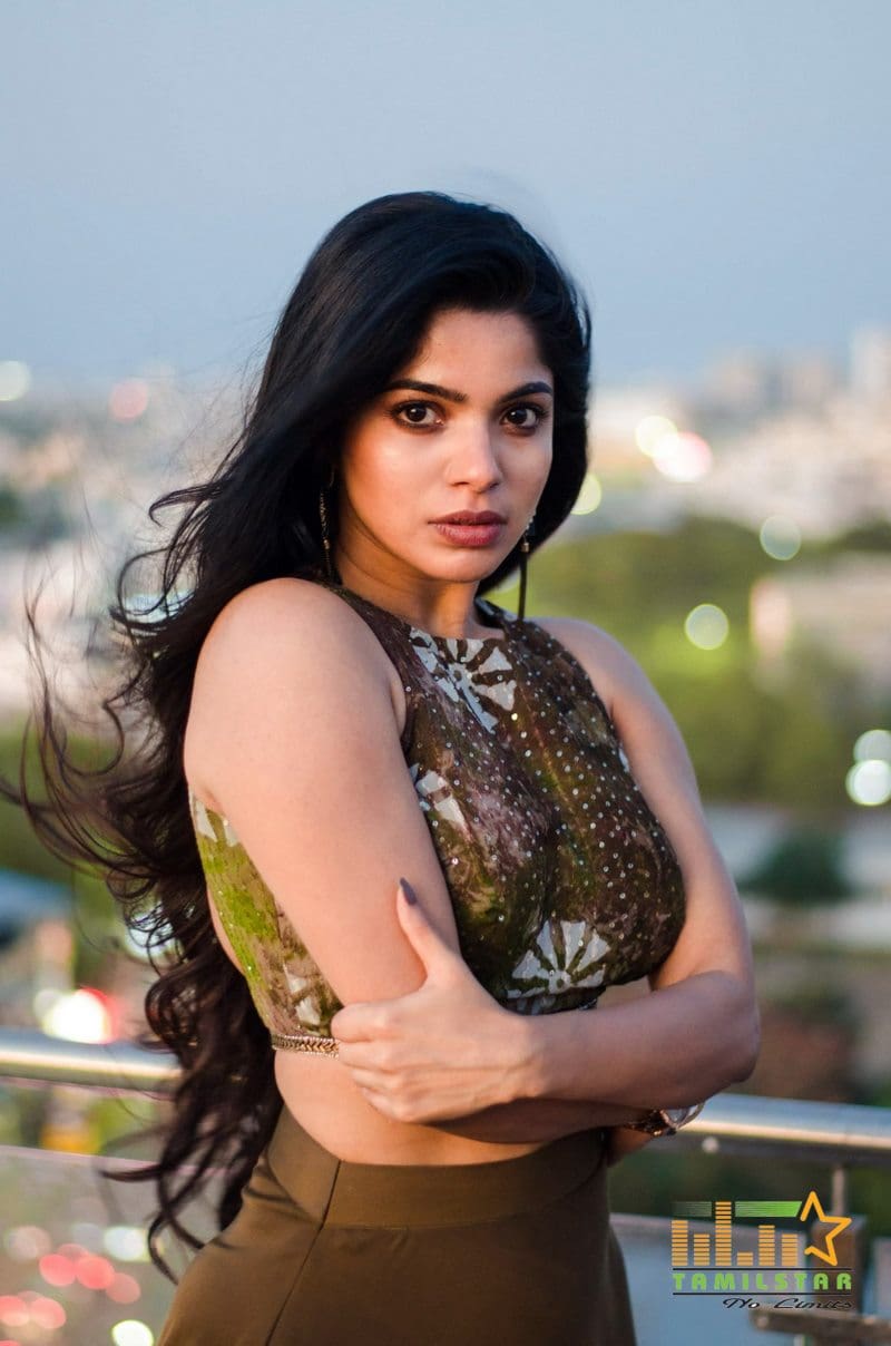 Actress Divya Bharathi Latest Photos - Tamilstar