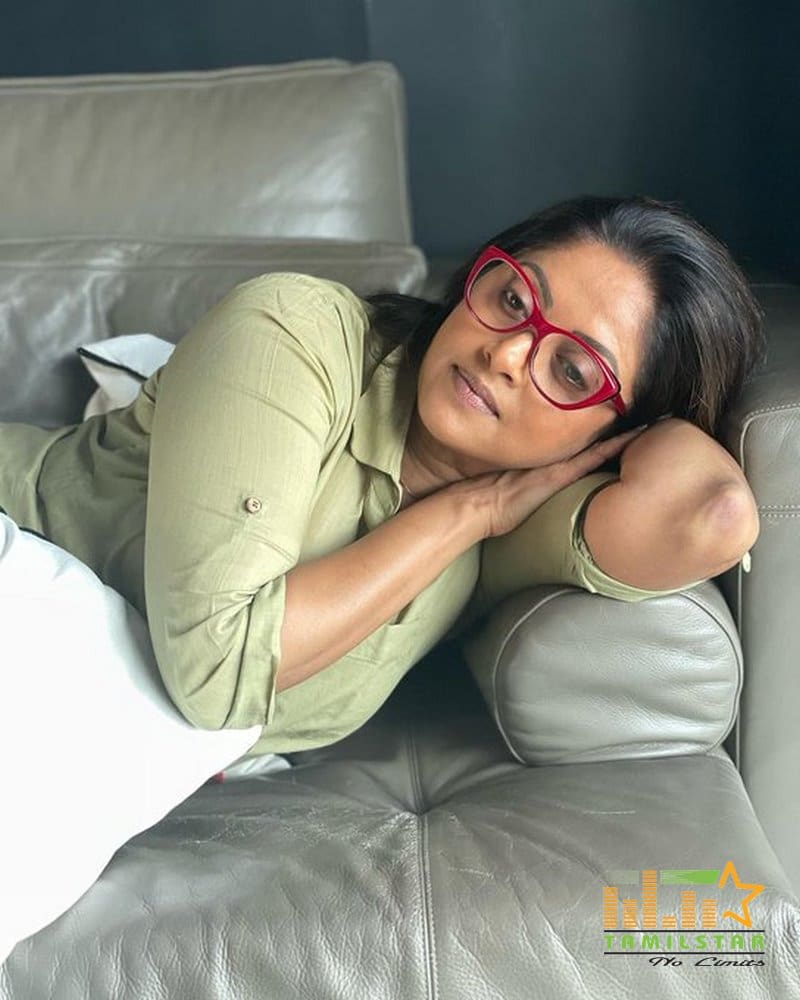 Actress Nadhiya Latest Photos - Tamilstar