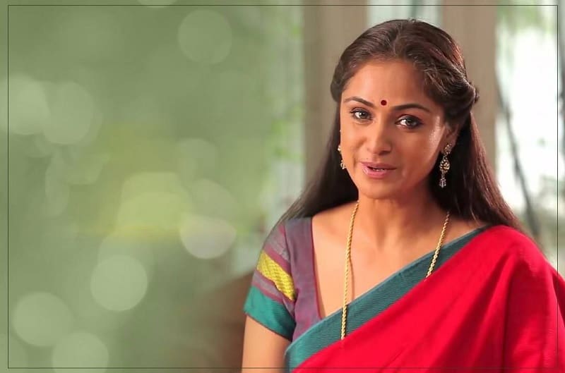 யங் லுக்கில் சிம்ரன்..இணையத்தை கலக்கும் புகைப்படம் | Tamilstar