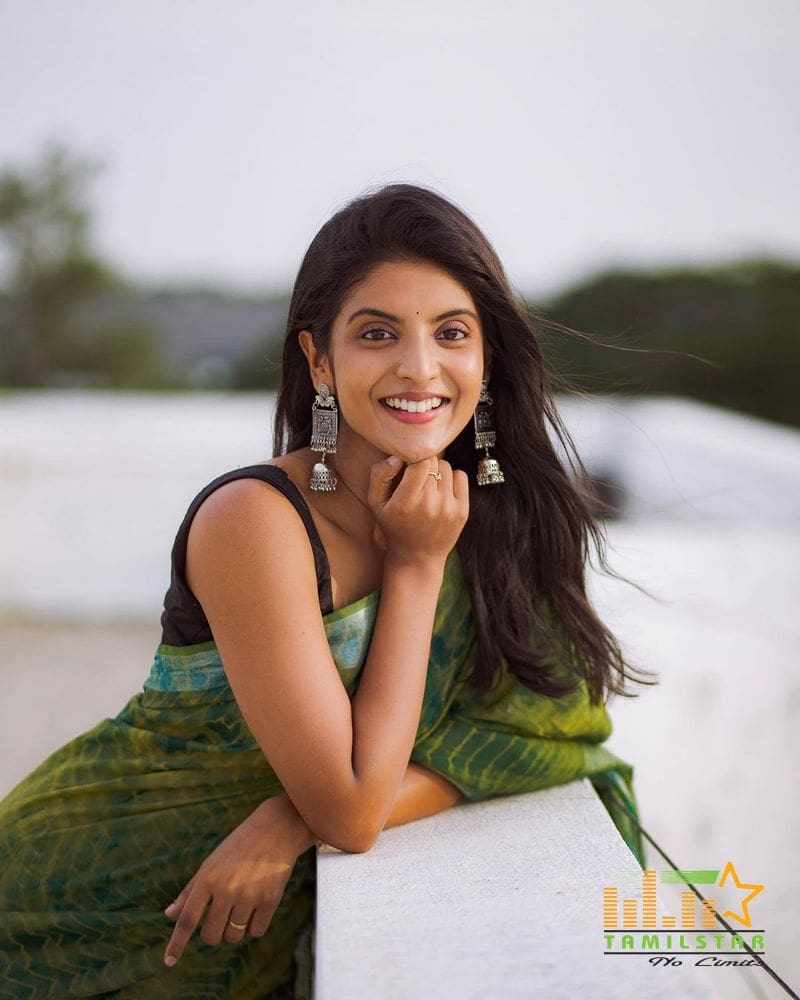 Actress Nivedhitha Sathish Latest Photos - Tamilstar