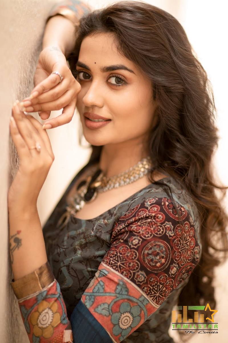 Actress Teju Ashwini Latest Photos - Tamilstar