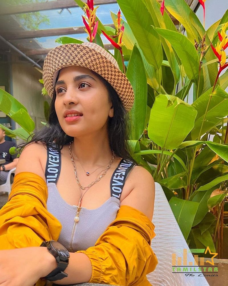 Actress Srushti Dange Latest Photos - Tamilstar