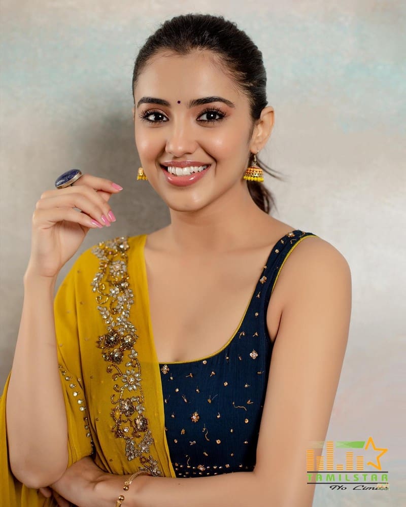 Actress Malvika sharma Latest Photos - Tamilstar