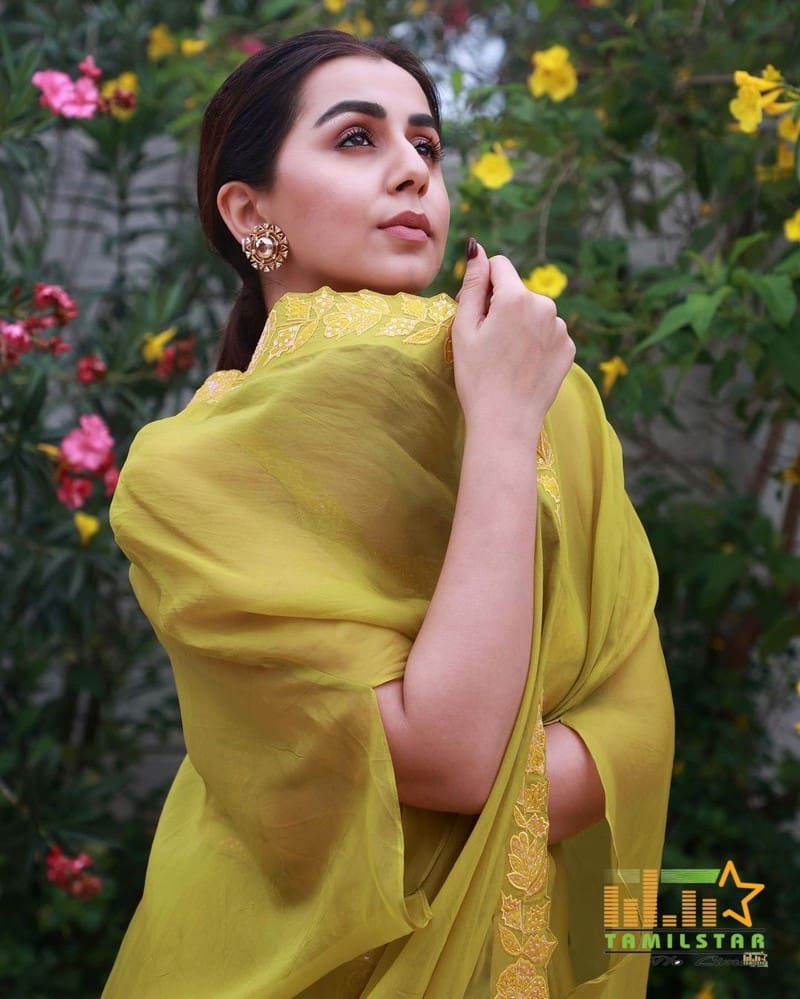 Actress Nikki Galrani Latest Photos - Tamilstar