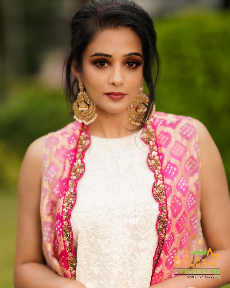 Actress Priya Mani Latest Photos - Tamilstar