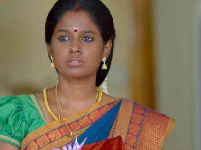 கணவருடன் சுந்தரி சீரியல் நடிகை கேப்ரெல்லா..புகைப்படம் இதோ | Tamilstar