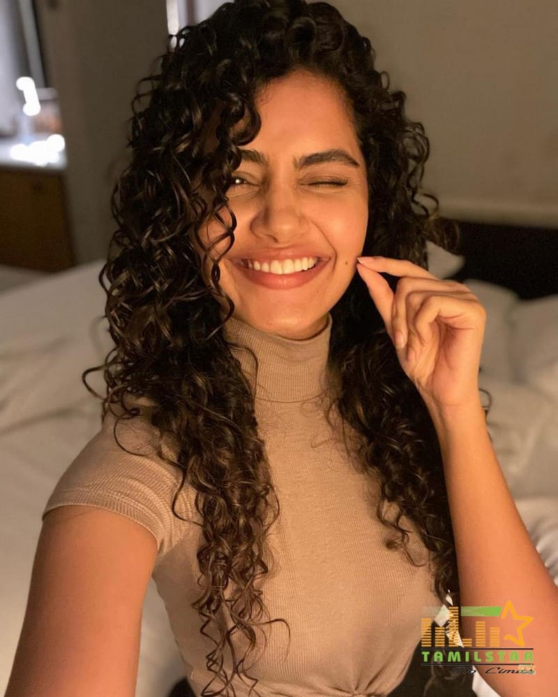 Actress Anupama Parameswaran Latest Photos - Tamilstar