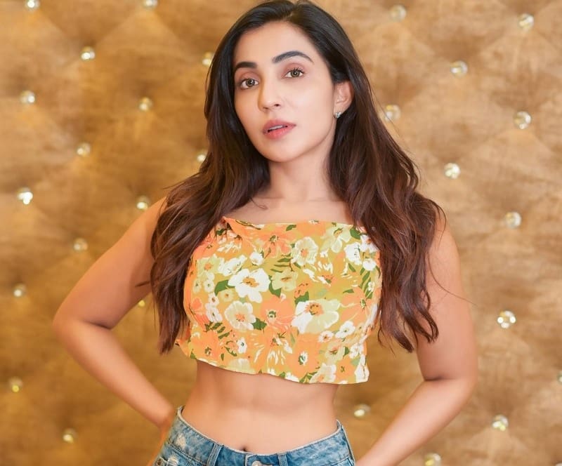 Actress Parvathi Nair Latest Photos - Tamilstar