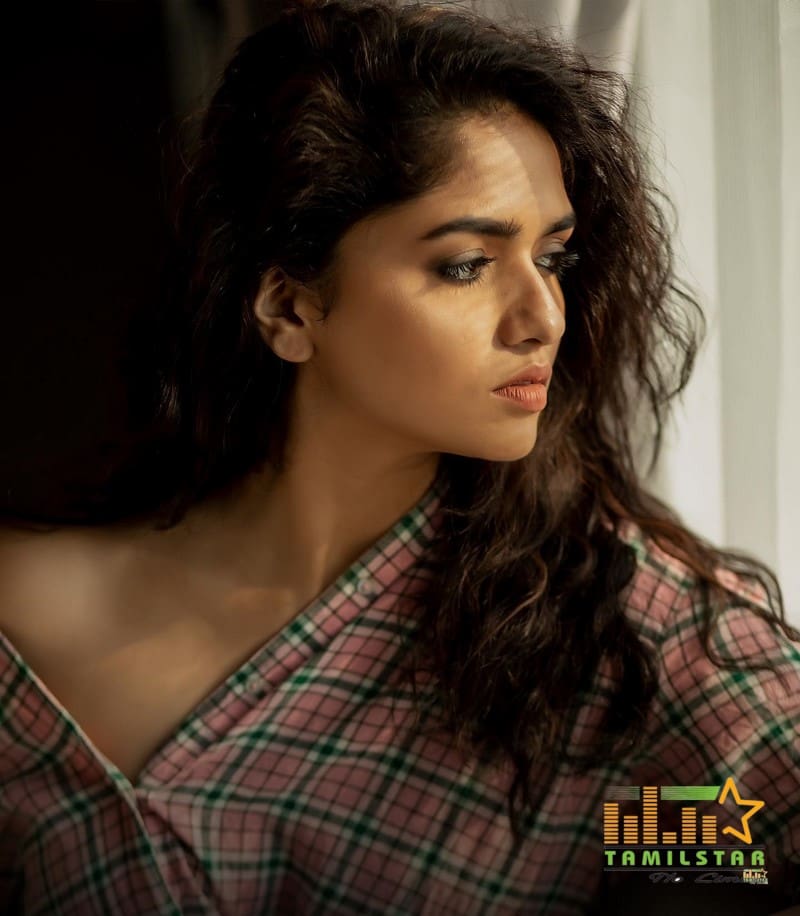 Actress Sunaina Latest Photos - Tamilstar