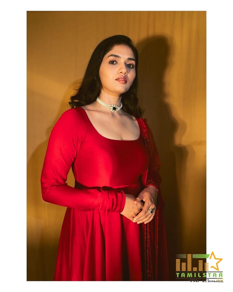 Actress Sunainaa Latest Photos - Tamilstar