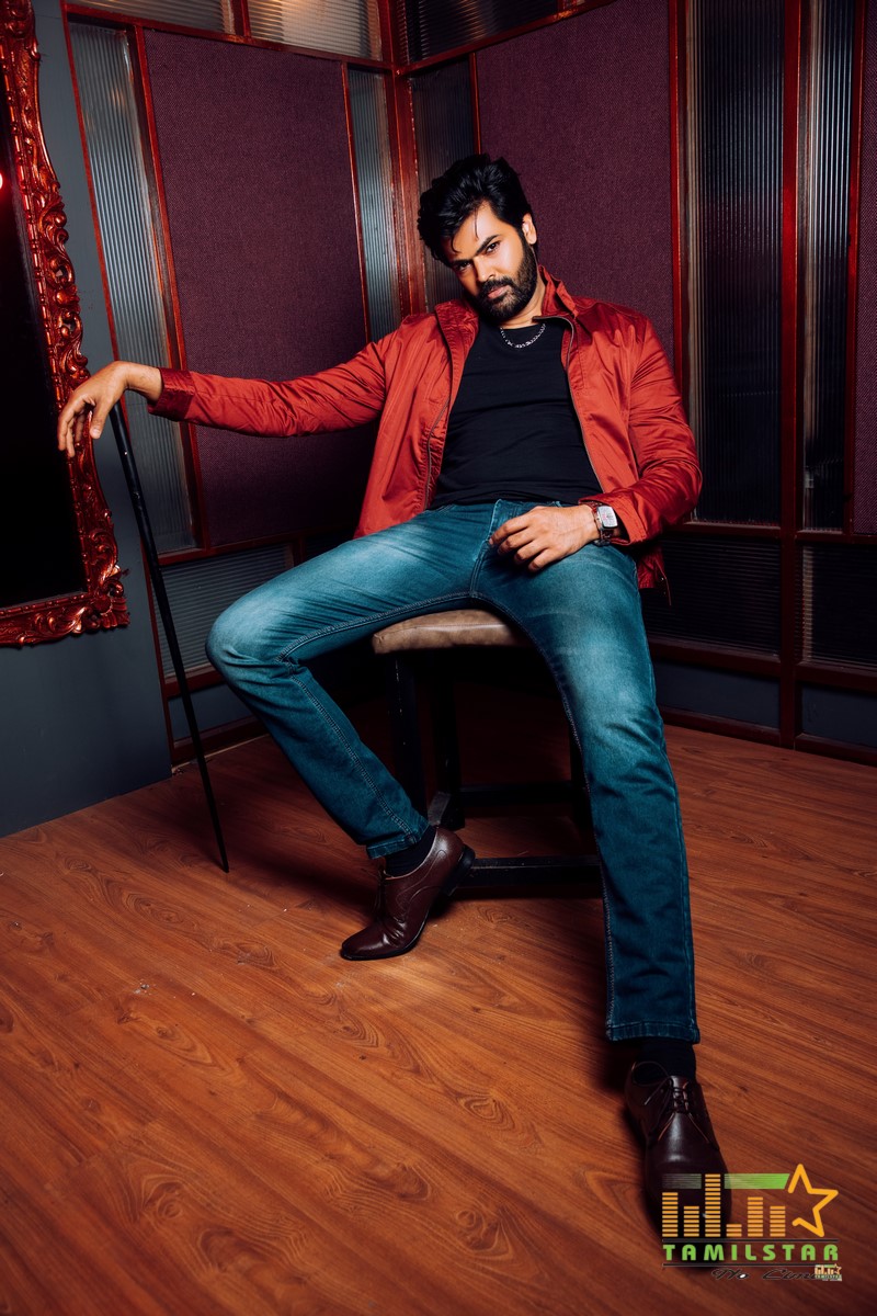 Actor Ganesh Venkatram Stills - Tamilstar