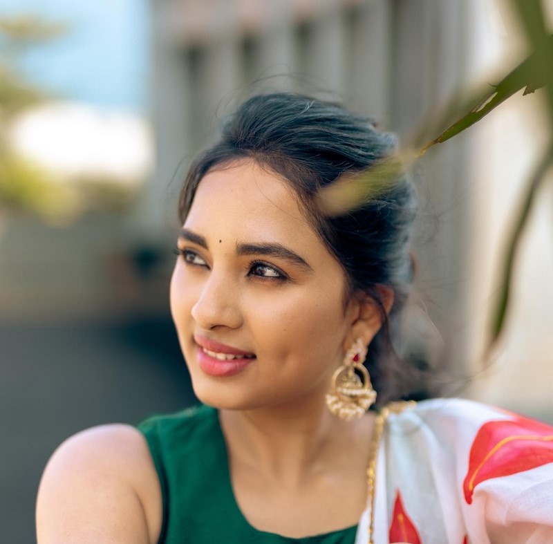 Actress Srushti Dange Latest Photos - Tamilstar