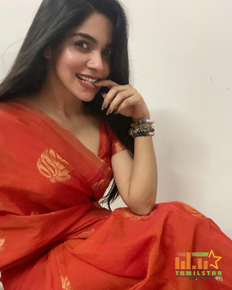 Actress Divya Bharthi Latest Photos - Tamilstar