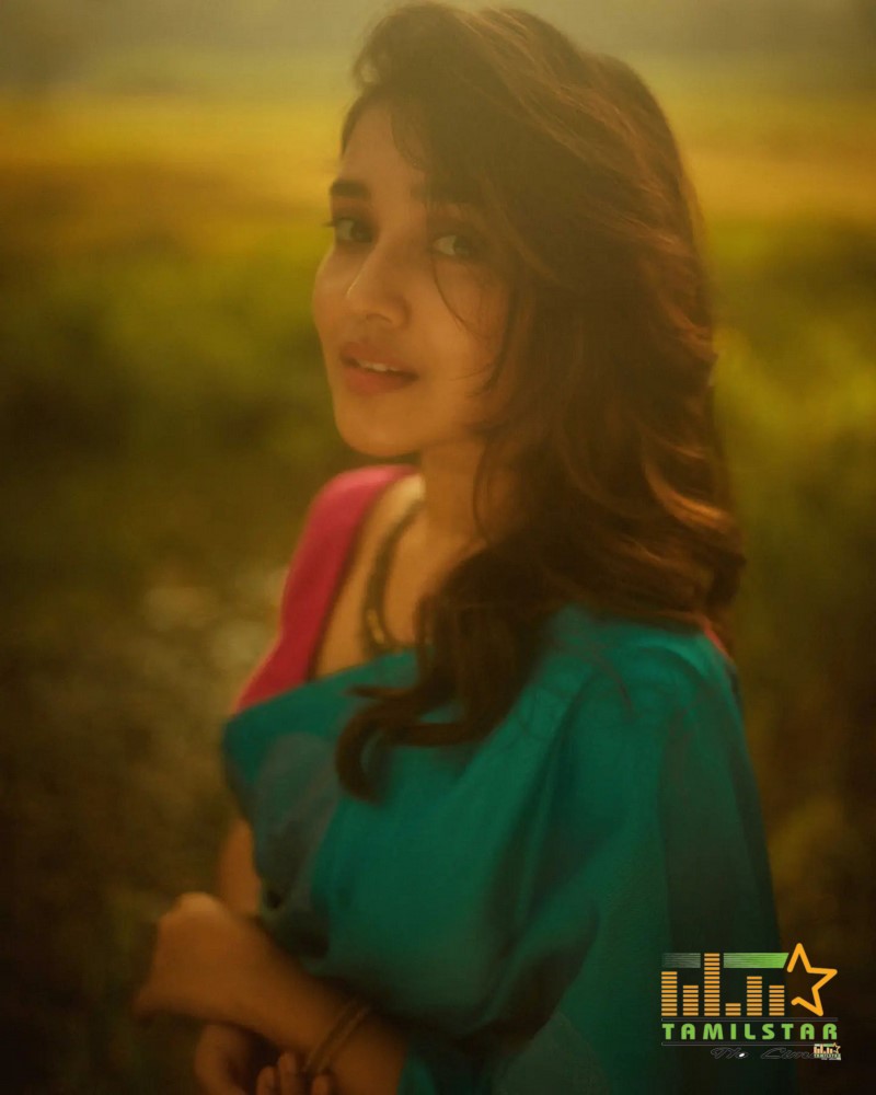 Actress Anika Surendran Latest Photos | Tamilstar