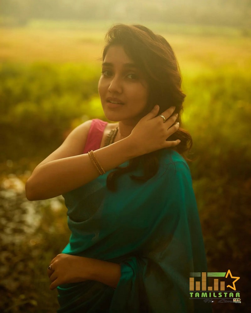 Actress Anika Surendran Latest Photos | Tamilstar