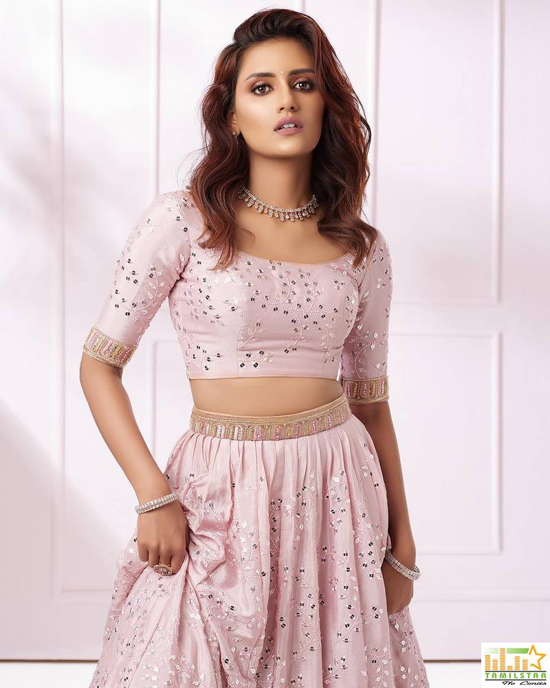 Actress Nivaashiyni Latest Photos - Tamilstar