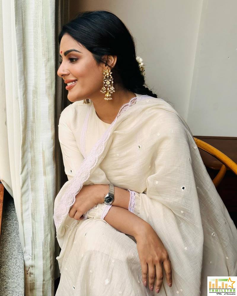 Actress Samyukta Menon Latest Photos - Tamilstar