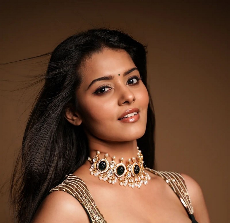 Actress Swathishta Krishnan Latest Photos | Tamilstar