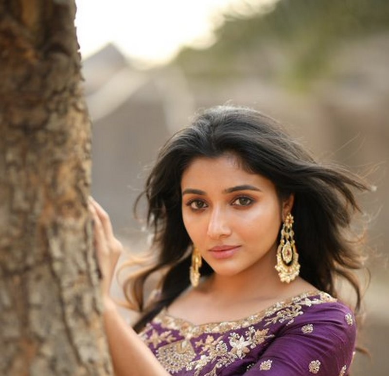 Actress Mirnaa Latest Photos | Tamilstar