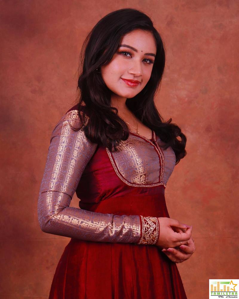 Actress Raveena Daha Latest Photos - Tamilstar