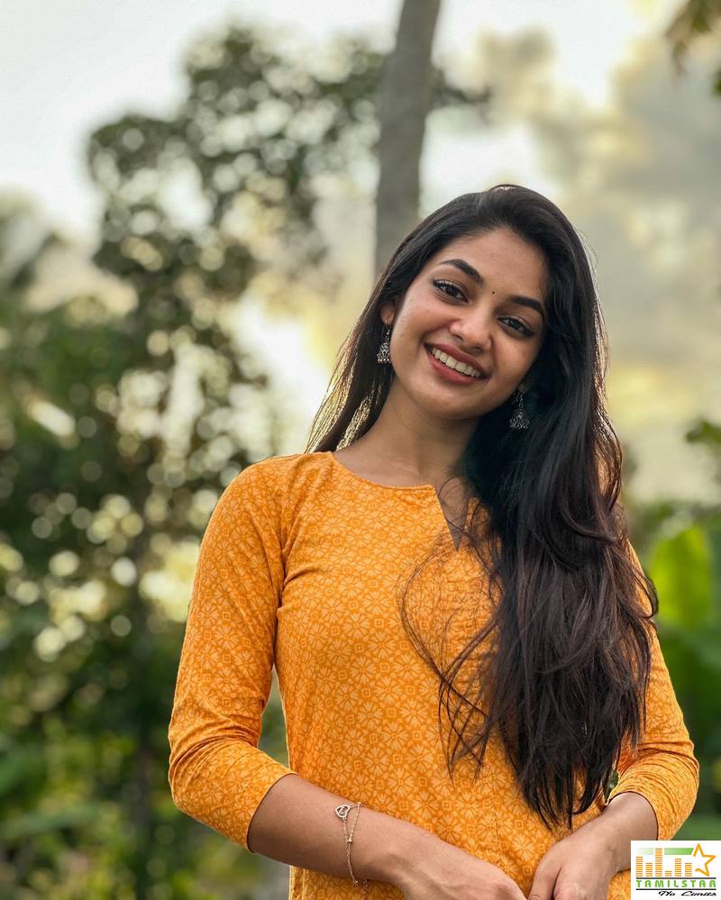 Actress Ivana Latest Photos | Tamilstar