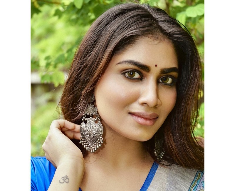 Actress ShivaniNarayanan Latest Photos | Tamilstar