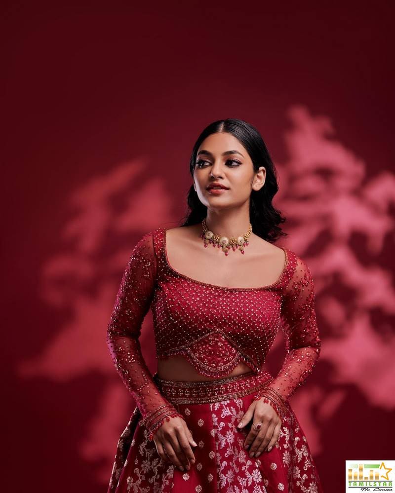 Actress Ivana Latest Photos - Tamilstar