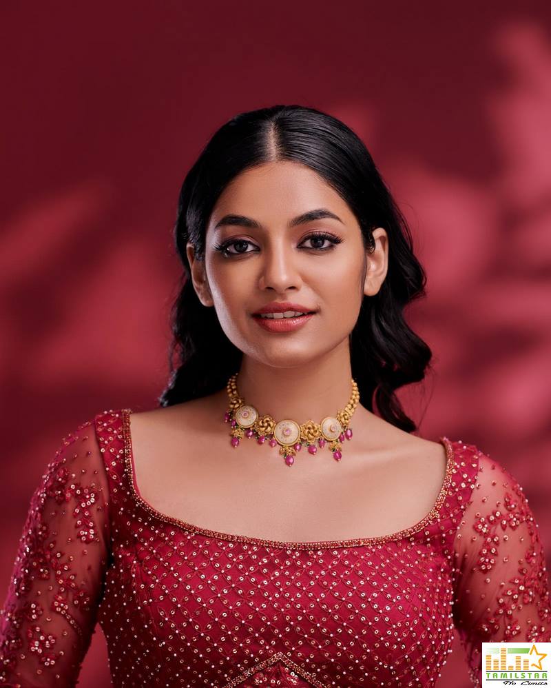 Actress Ivana Latest Photos - Tamilstar