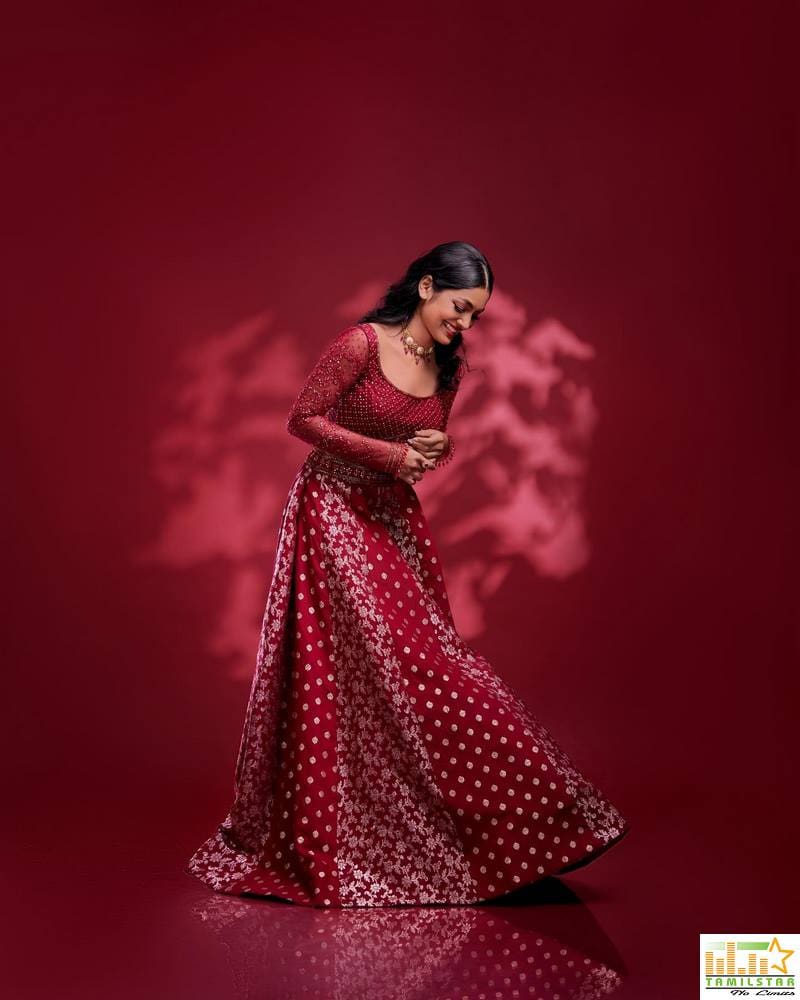 Actress Ivana Latest Photos - Tamilstar