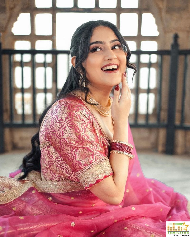 Actress KaavyaVurity Latest Photos - Tamilstar