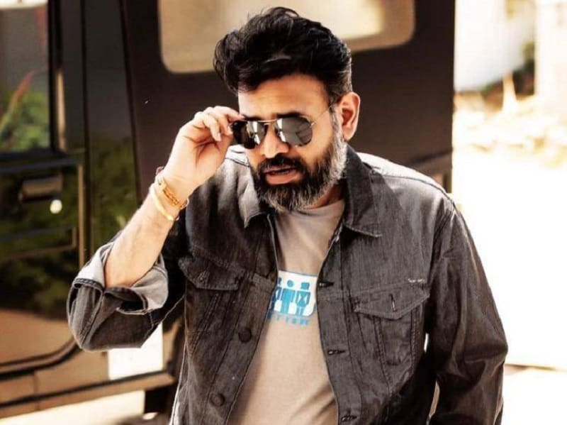 "இந்த ஆண்டு திருமணம் செய்து கொள்கிறேன்": பிரேம்ஜி | Tamilstar