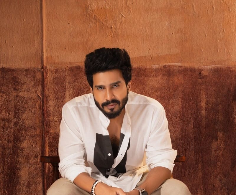 Actor Vishnu Vishal Latest Stills | Tamilstar