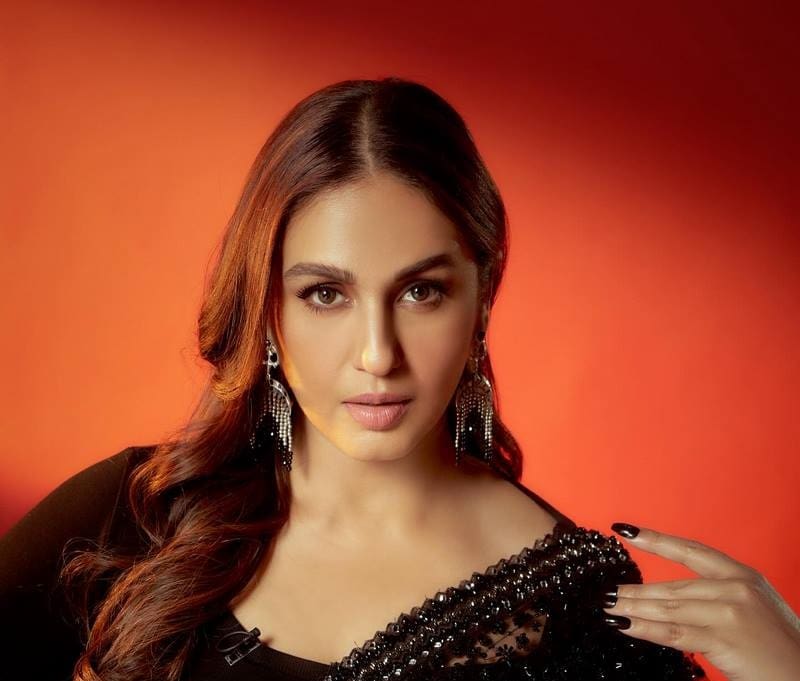 Actress HumaQureshi Latest Photos | Tamilstar