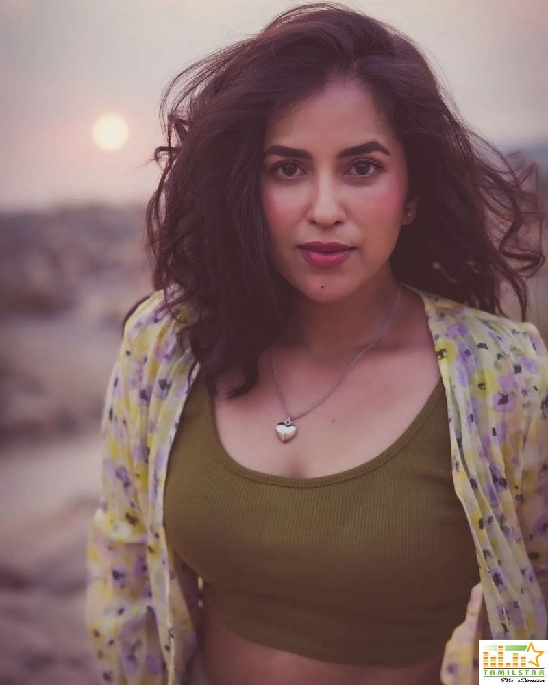 Actress KomaleePrasad Latest Photos - Tamilstar