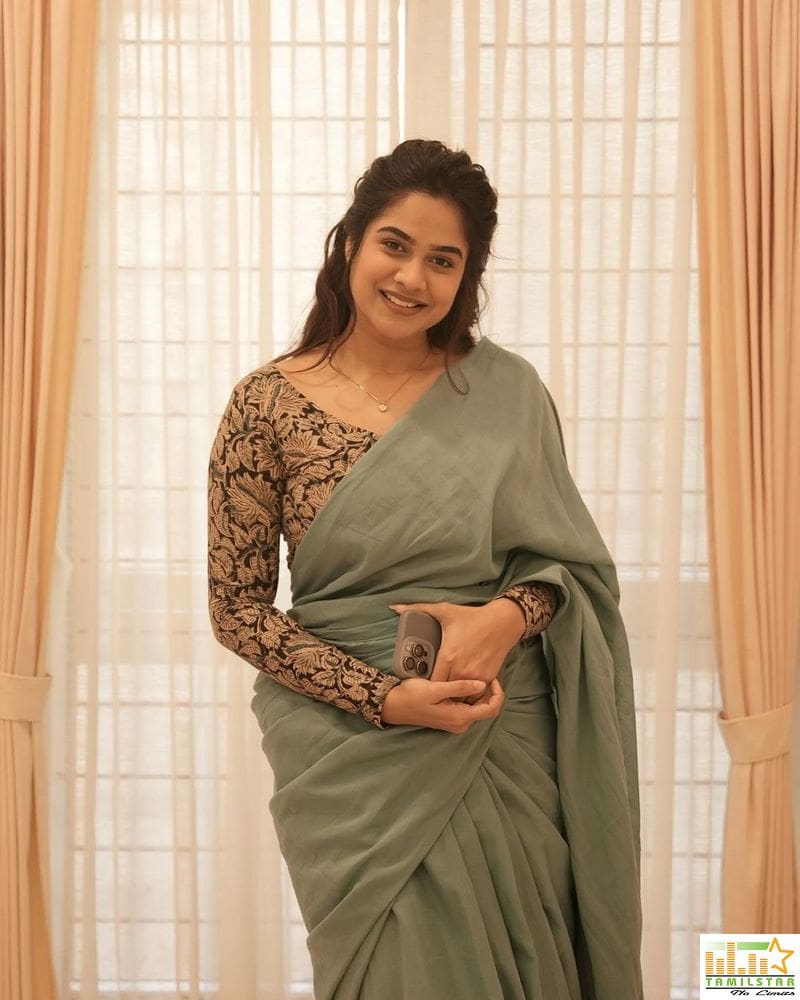 Actress Parveen Latest Photos - Tamilstar