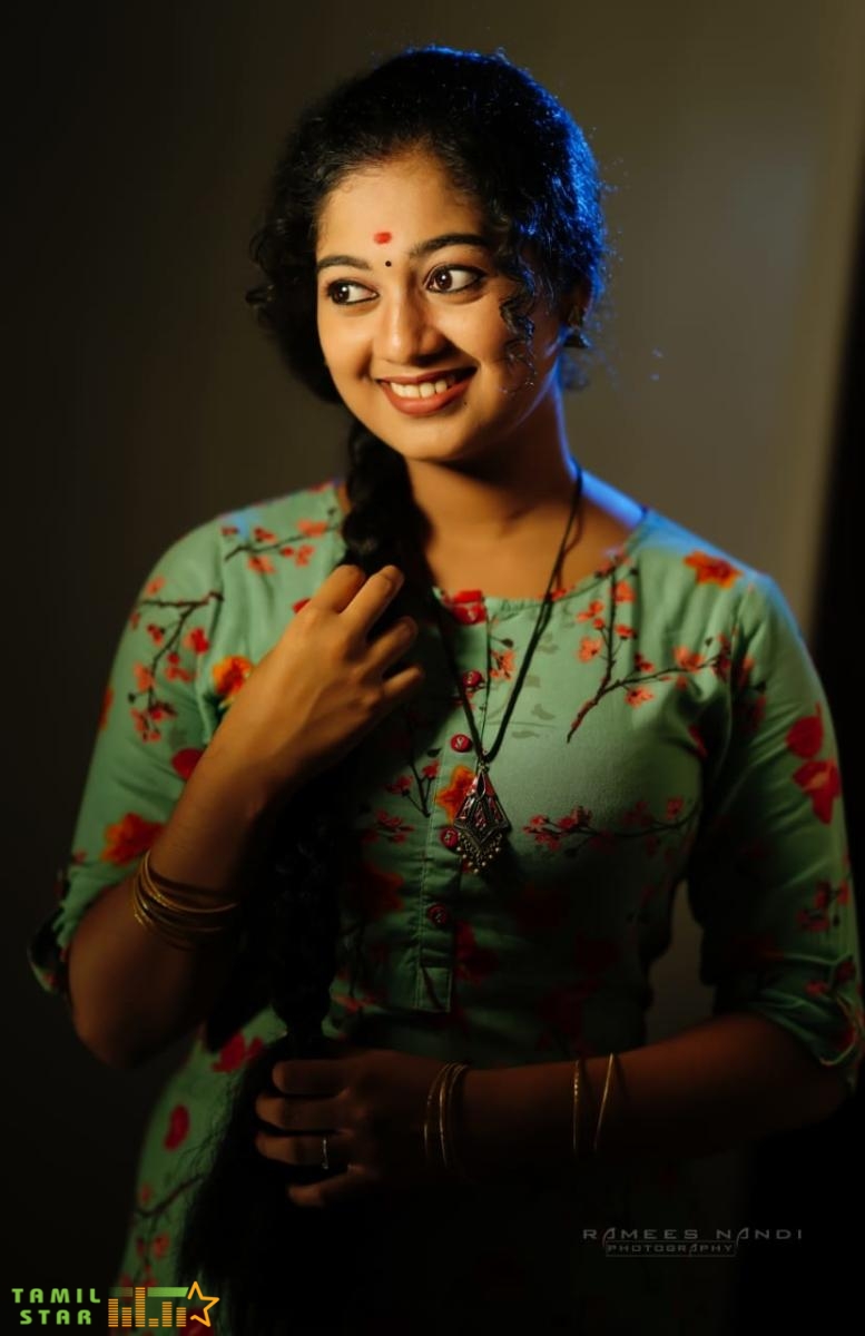 Actress Neeraja Photos | Tamilstar