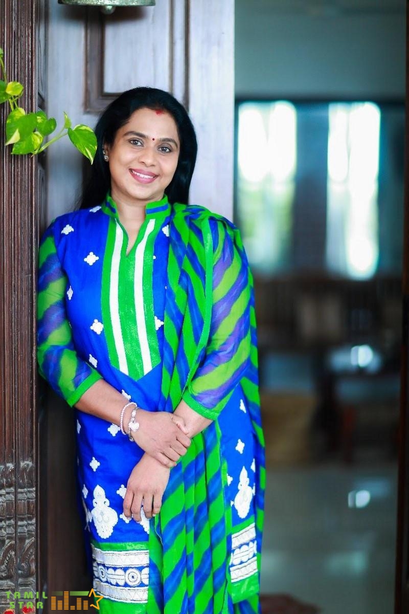Actress Viji Chandrasekhar Stills | Tamilstar